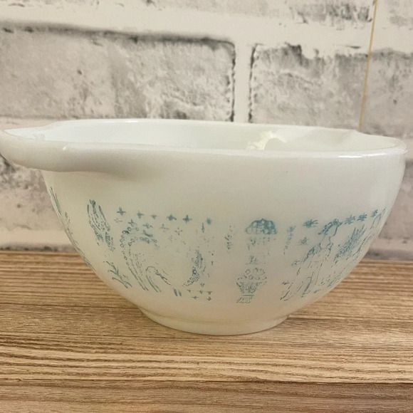 Pyrex | Dining | Vintage Pyrex Ovenware Amish Turquoise On White ...